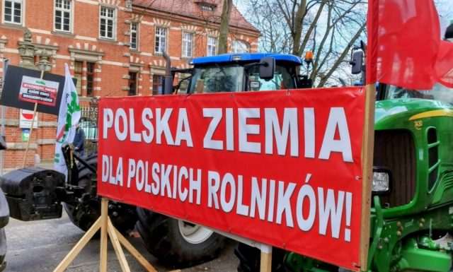 O protestach rolników w Polsce - Goniec